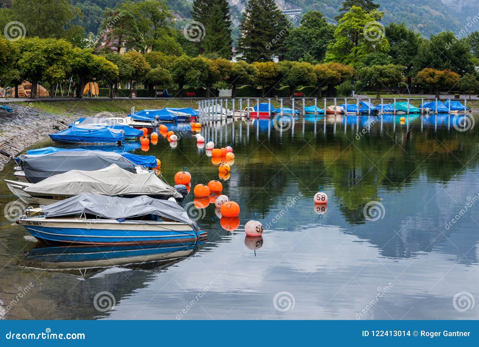 The Weesen Harbour editorial stock image. Image of summer - 122413014