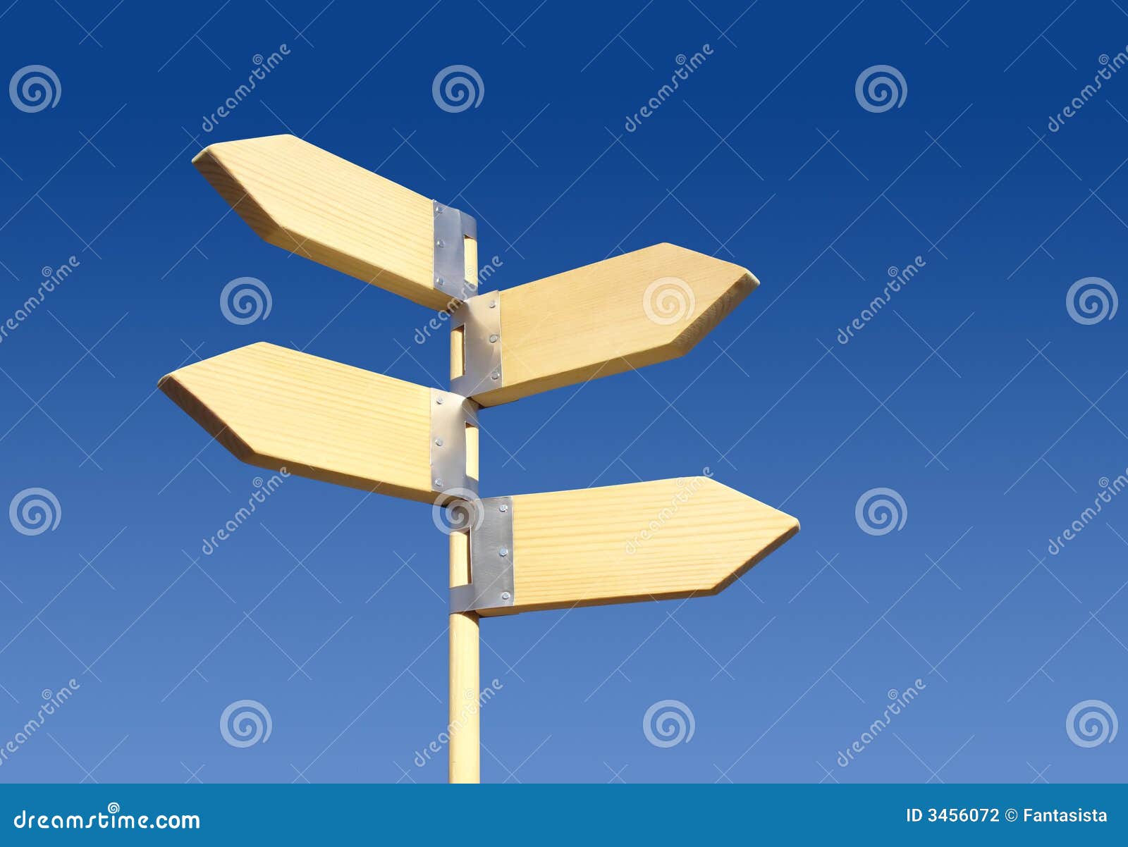 Wegweiser (Richtung vier) stockfoto. Bild von leer, erfolg - 3456072