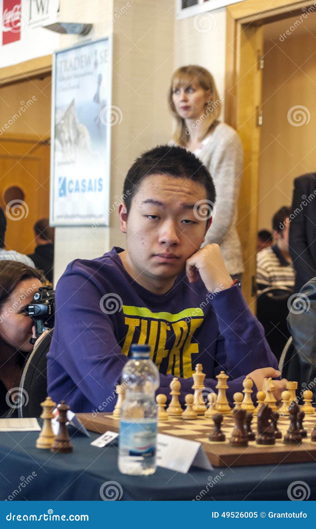 Wei Yi imagen editorial. Imagen de movimiento, porcelana - 49526005