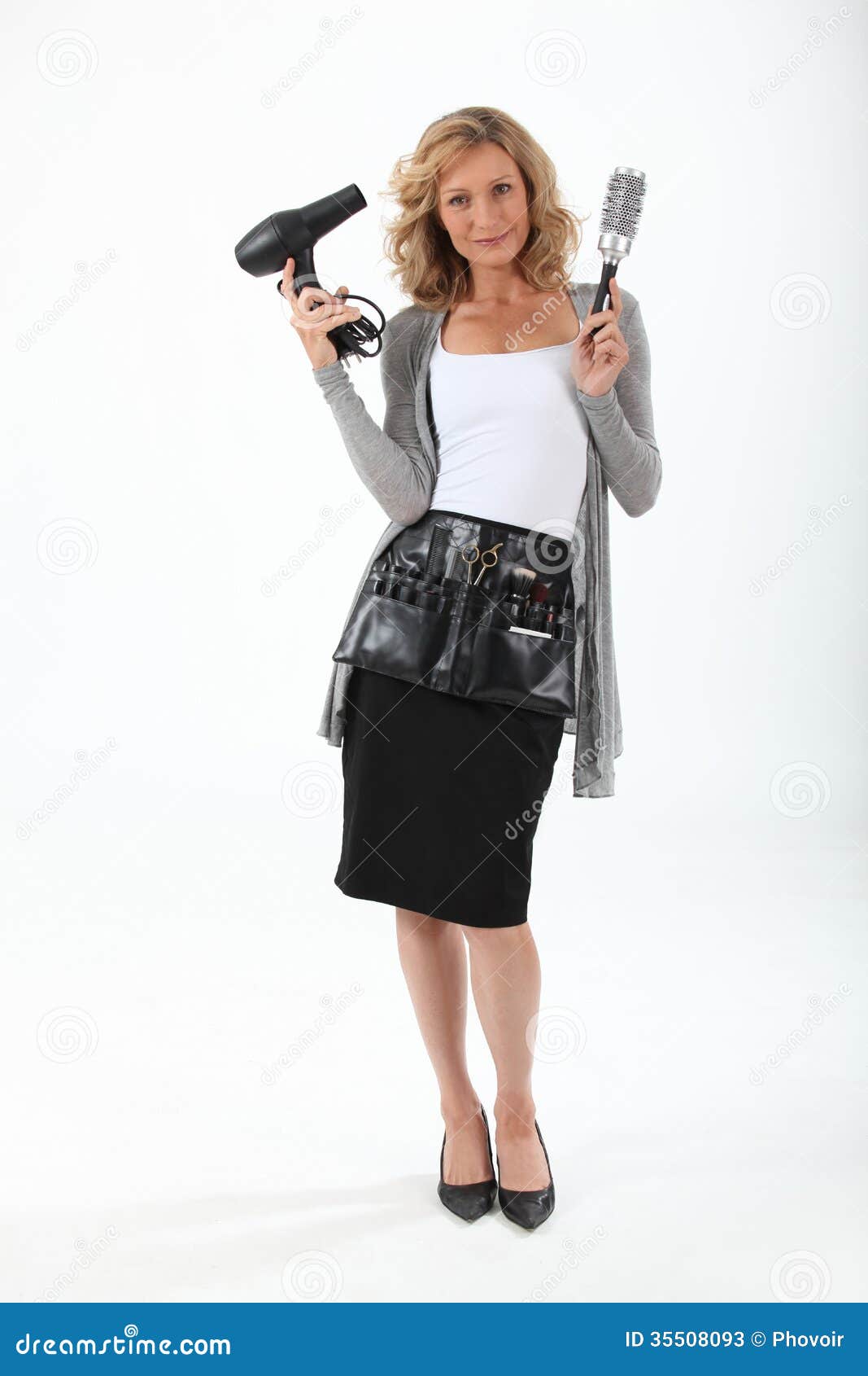 Weiblicher Friseur stockbild. Bild von taschen, kamm - 35508093