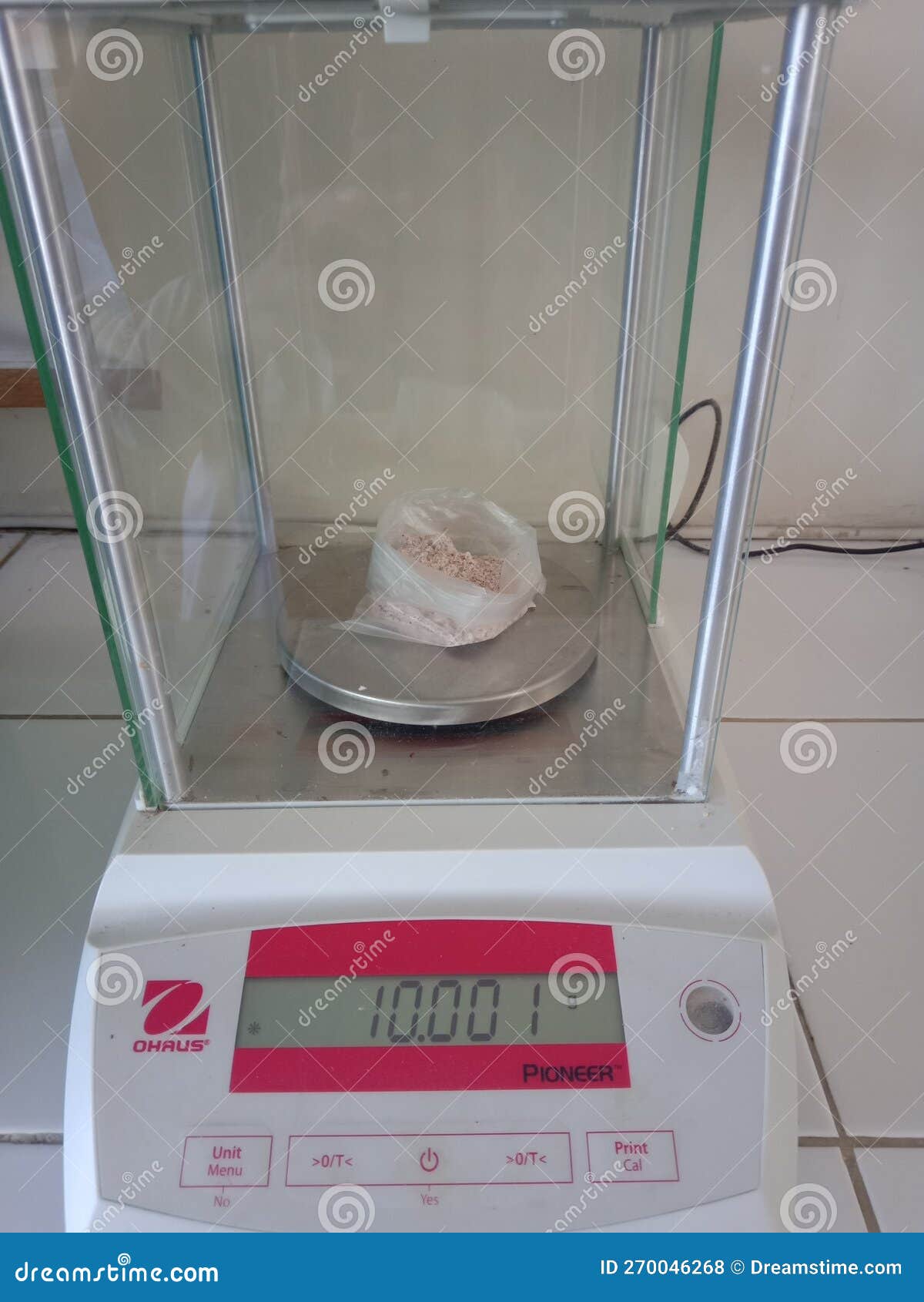 Weigh the Sample on an Analytical Balance Editorial Stock Photo - Image ...