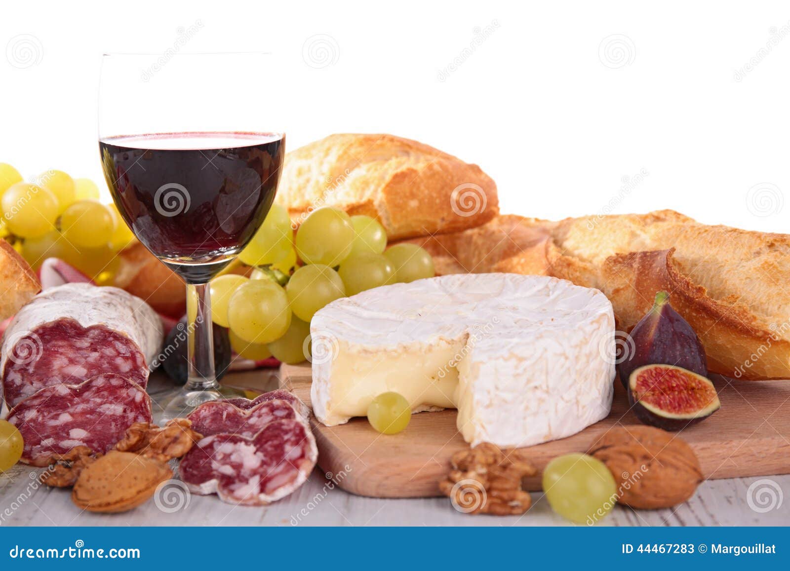 Wein, Käse, Wurst und Brot stockbild. Bild von frankreich - 44467283
