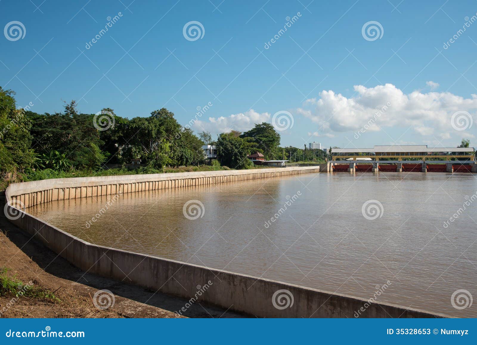 Weir stock image. Image of drainage, flow, fall, mountains - 35328653