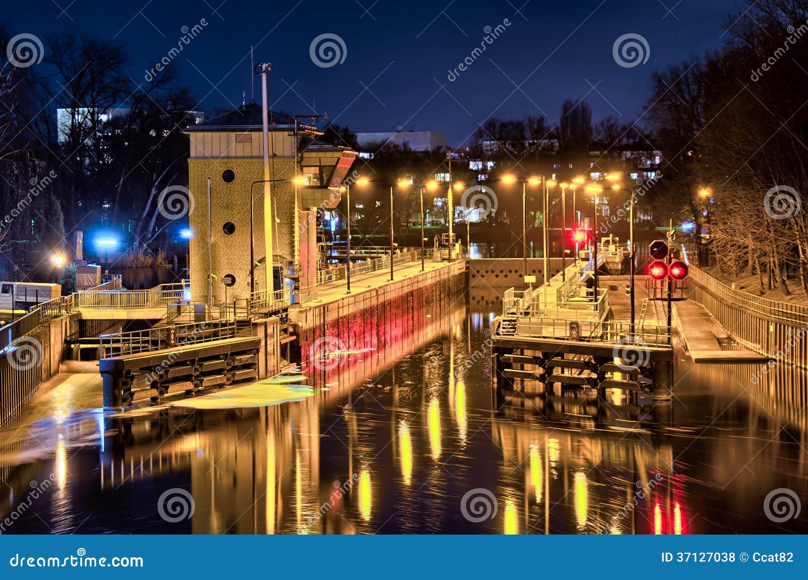 Weir and Docks in the Night Stock Photo - Image of dusk, europe: 37127038