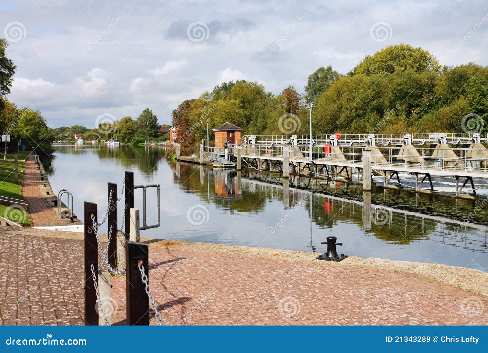 Weir and Lock on the River Thames Stock Image - Image of england ...