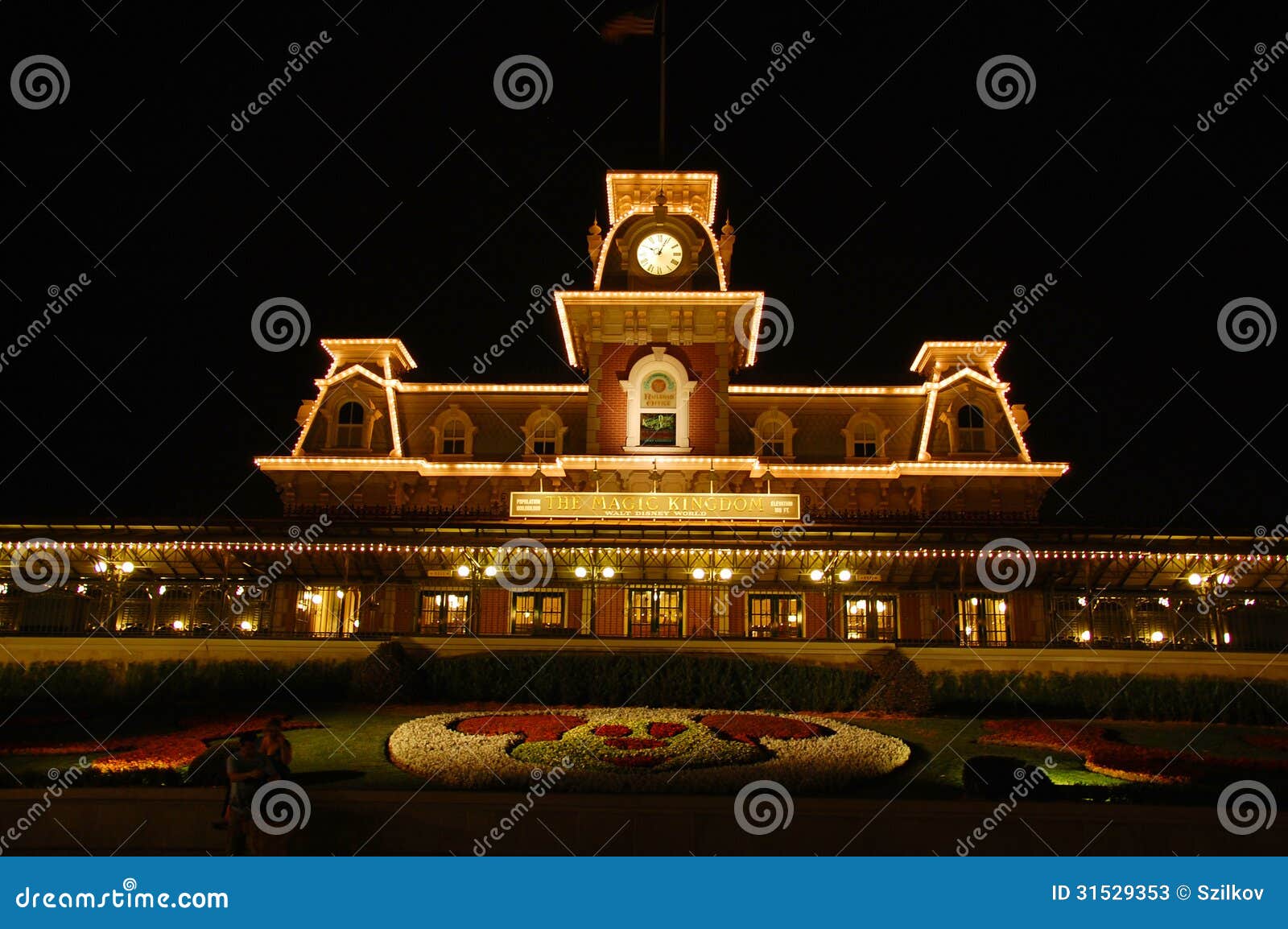 Welcome castle at night editorial stock photo. Image of decoration ...