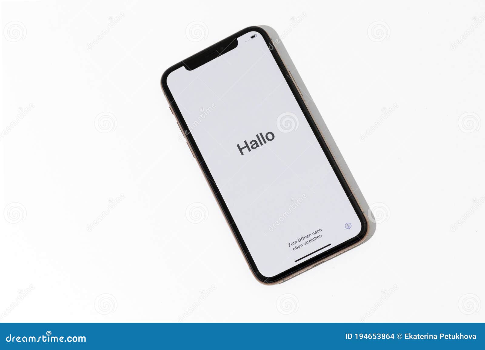 Welcome Hello in Different Languages White Screen on Starting of the ...