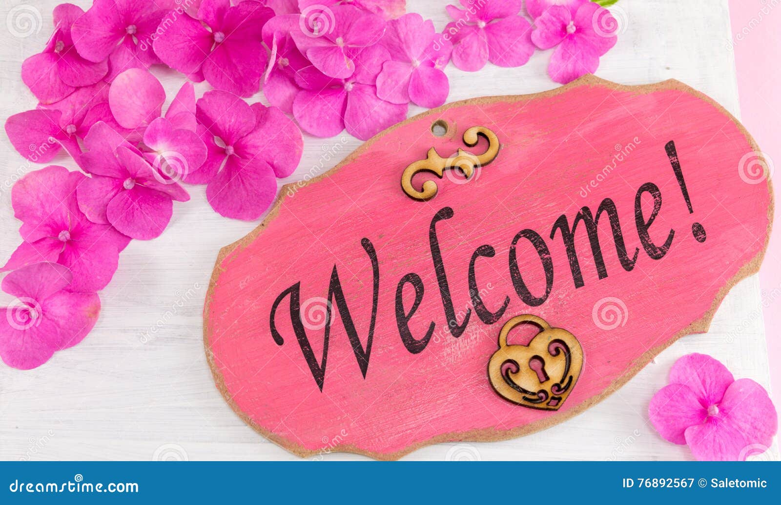 Welcome Note on the Wooden Frame Stock Image - Image of wicker, welcome ...