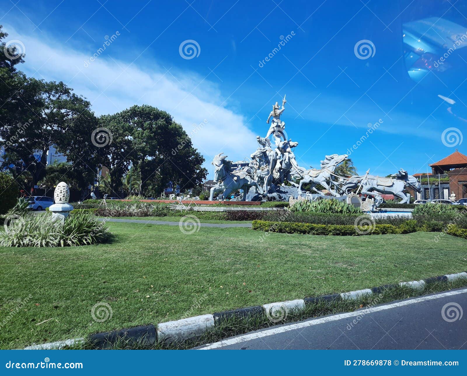 Welcome Statue Bali Indonesia Editorial Stock Photo - Image of ...