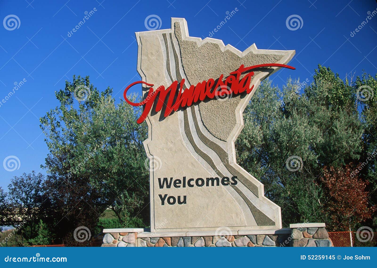 Welcome to Minnesota Sign stock image. Image of expressway - 52259145