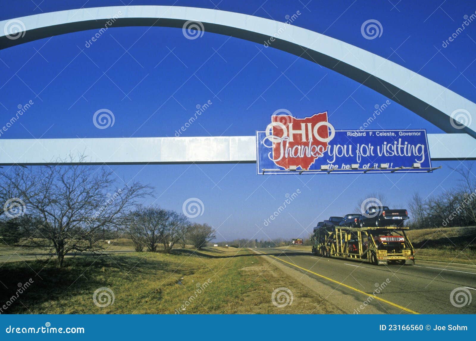 Welcome to Ohio Sign editorial image. Image of communications - 23166560