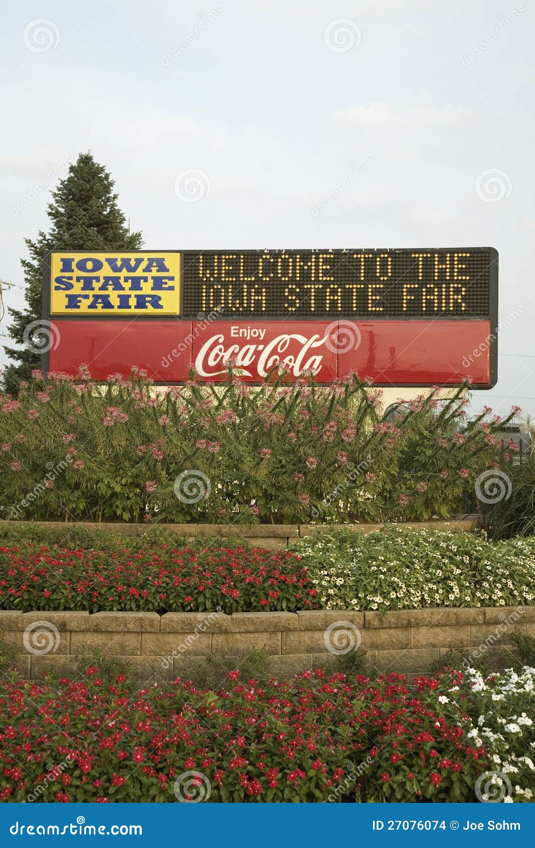 Welcoming Sign at Iowa State Fair Editorial Stock Image - Image of ...