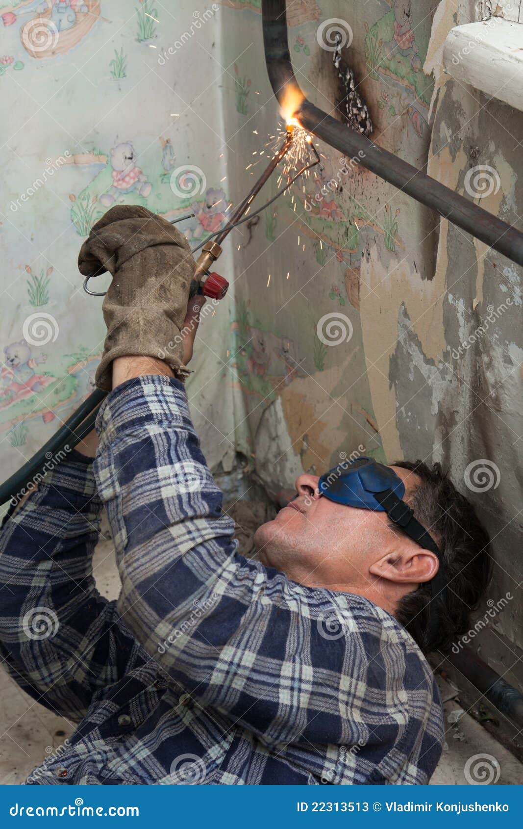 Welder stock image. Image of pipes, plumber, installing - 22313513