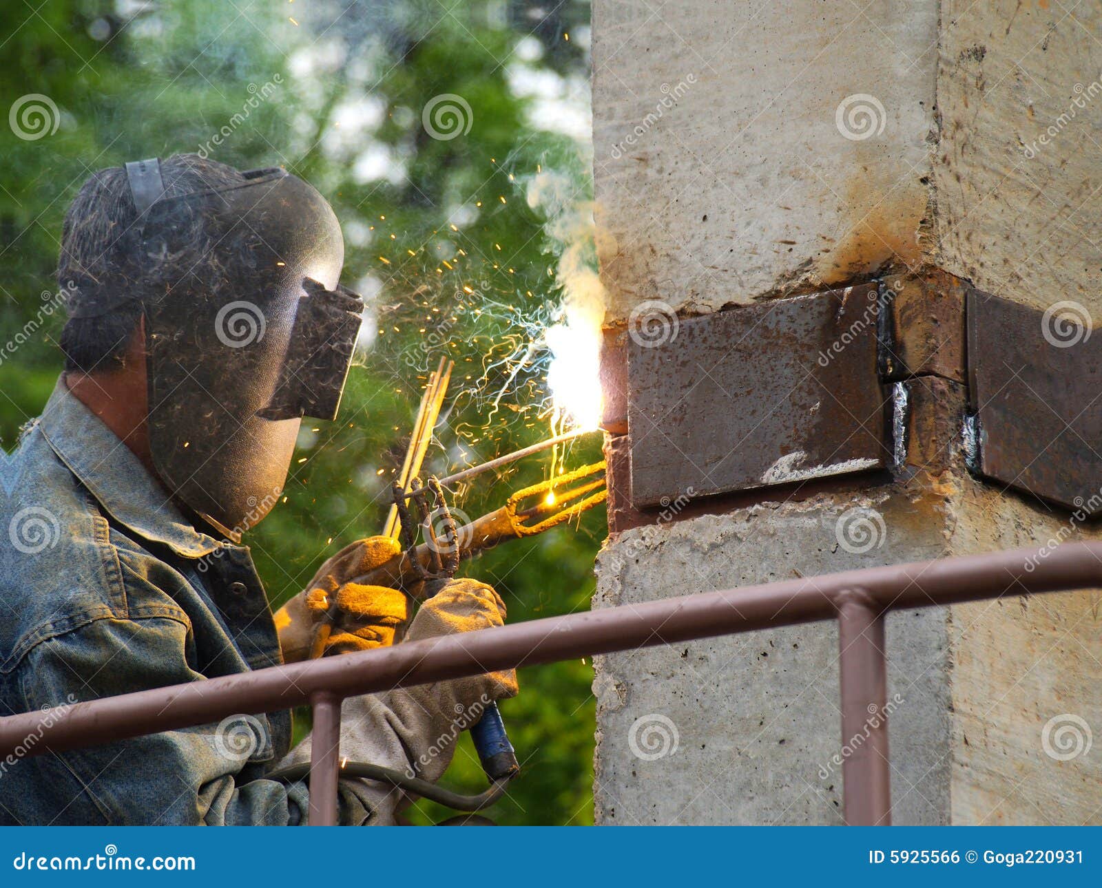 Welder stock photo. Image of worker, fire, welder, flame - 5925566