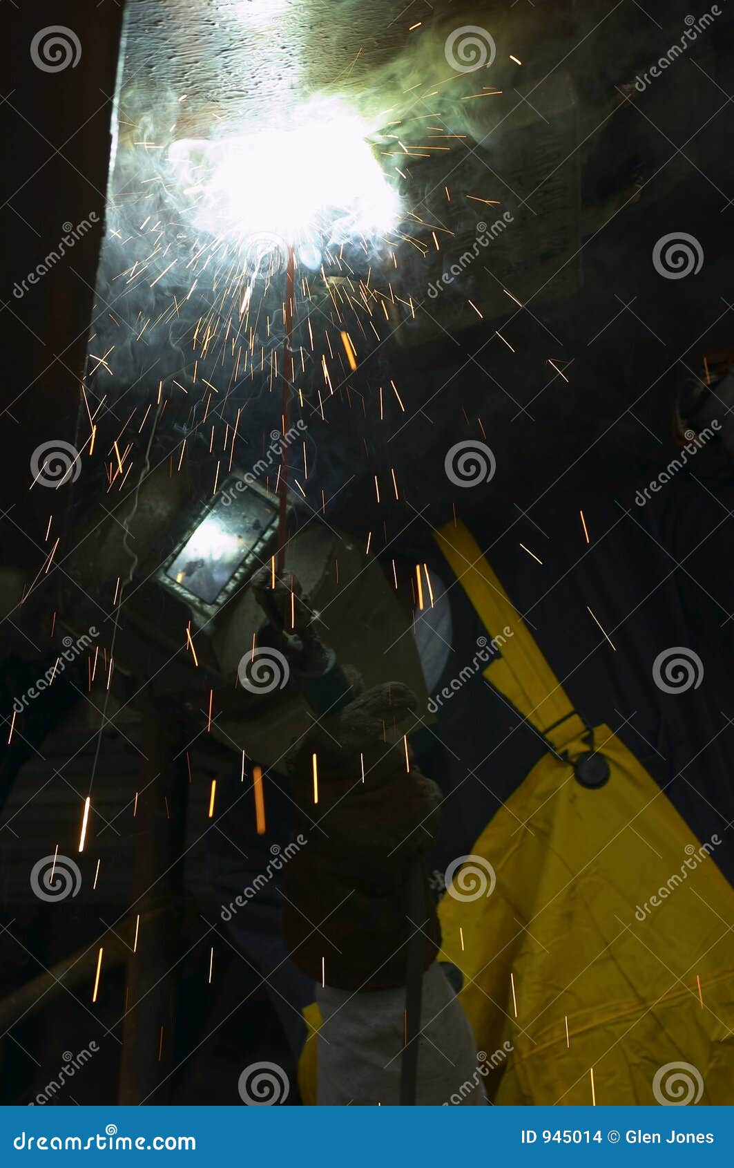 Welder Front View Picture. Image: 945014