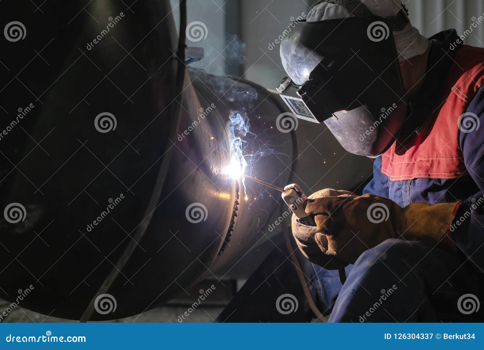 The Welder is Gaining Increased Cladding Weld Stock Image - Image of ...