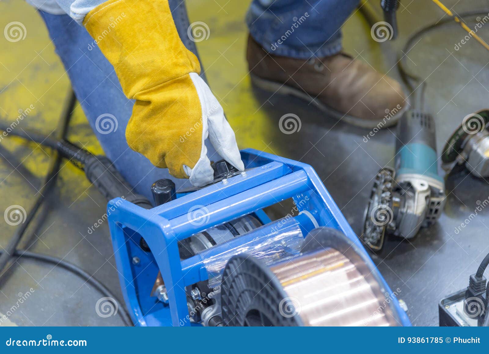 The Welder Man Adjust the Mobile Welding Machine Stock Image - Image of ...