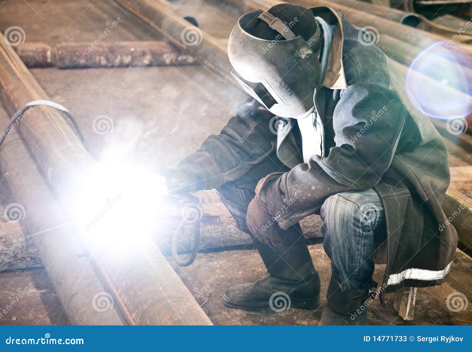 Welder in mask stock image. Image of construction, face - 14771733