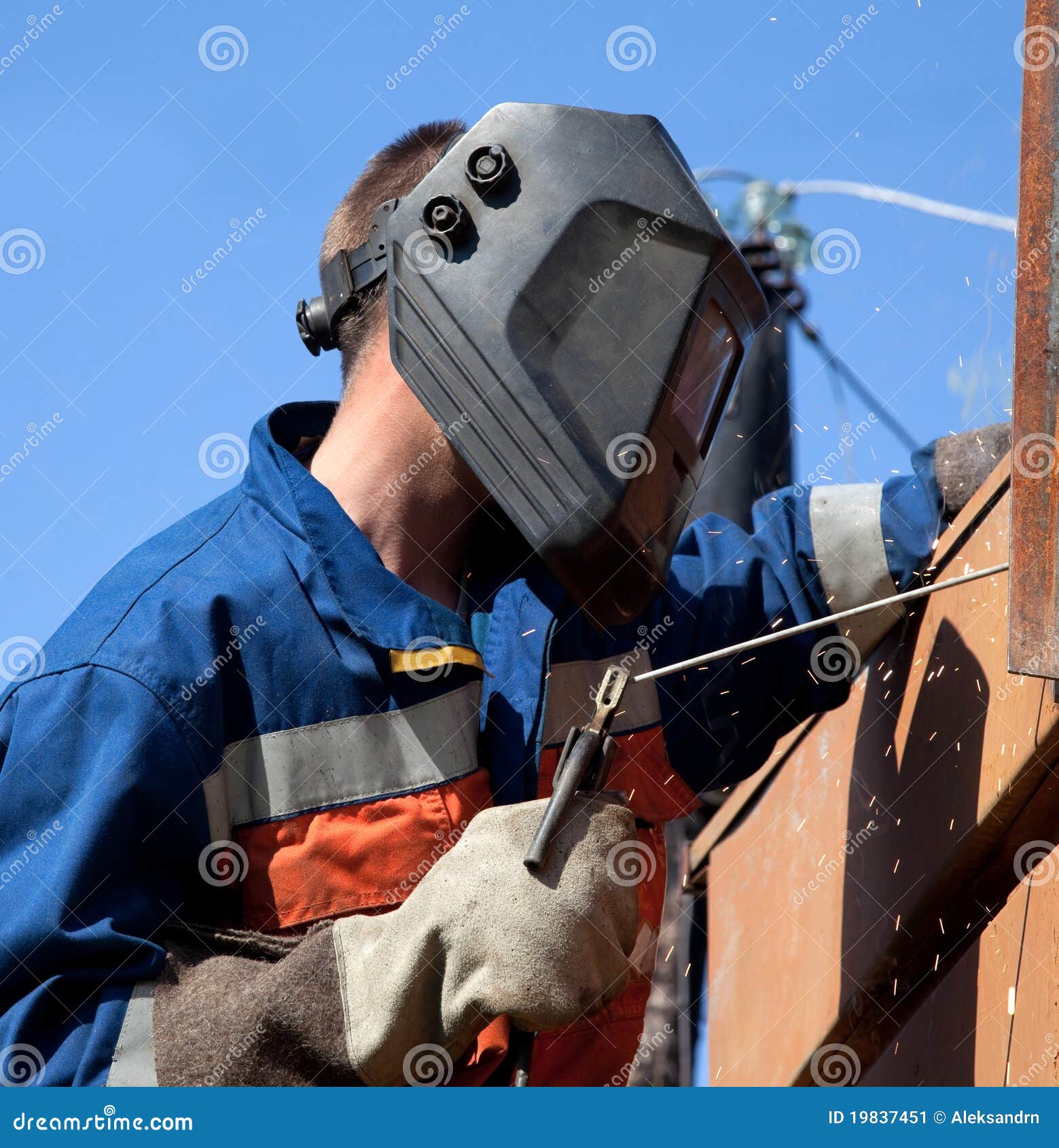 Welder during operation stock image. Image of manufacturing - 19837451