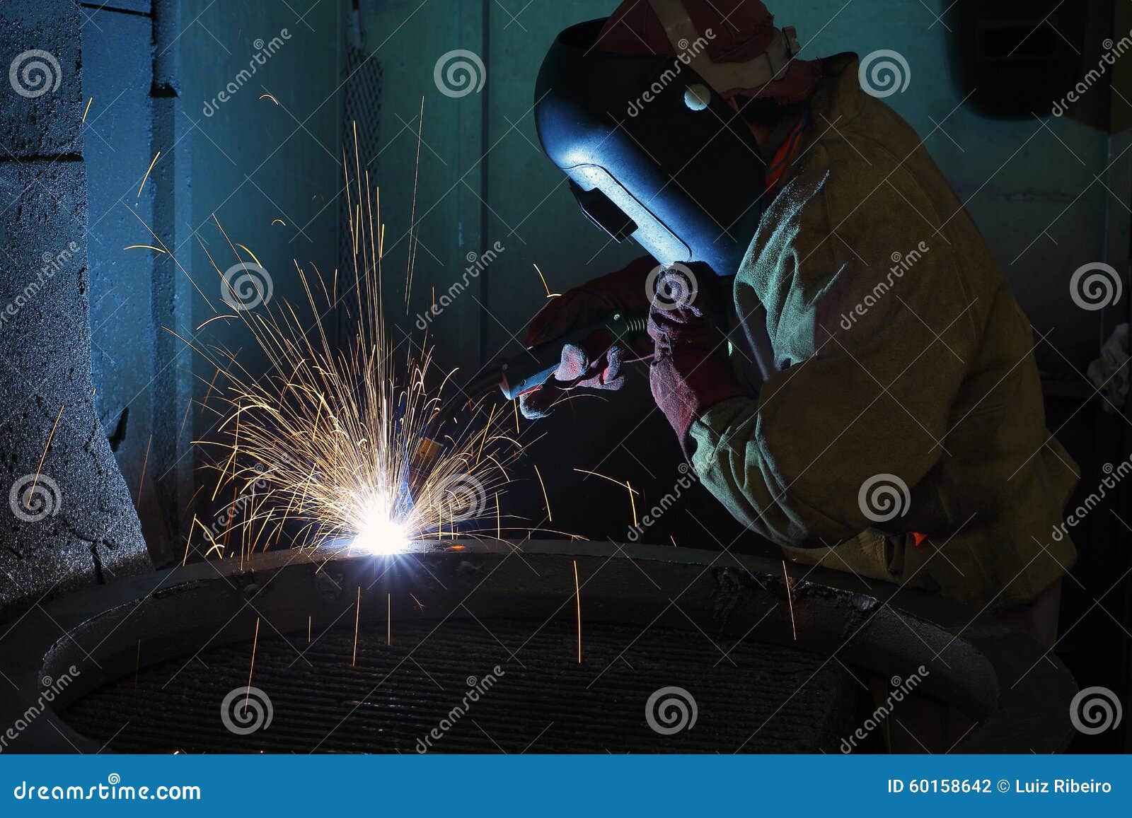 Welder editorial photography. Image of industrial, engineering - 60158642