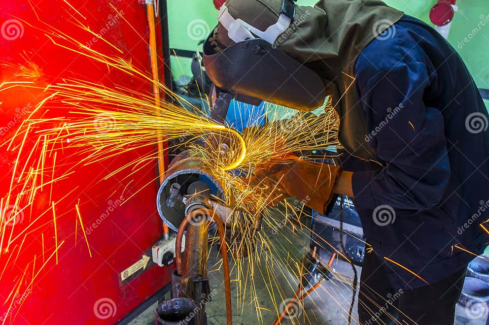 Welder at workshop stock image. Image of safety, line - 42177431