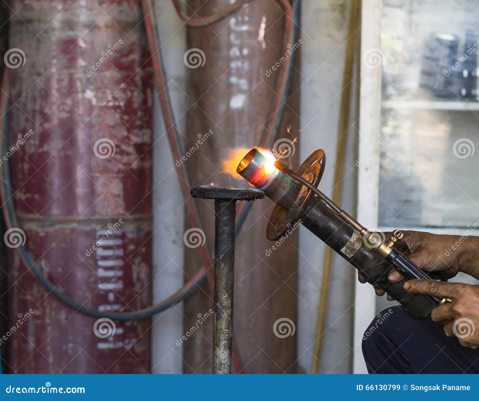 Welders Were Repairing Shock Absorbers Stock Image - Image of metalwork ...