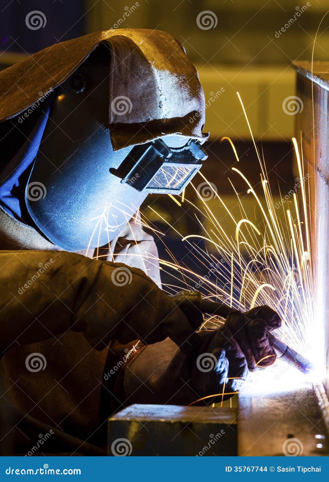 Welding and bright sparks stock photo. Image of light - 35767744