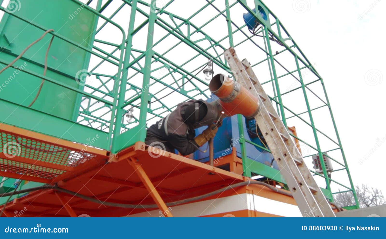 Welding of Drilling Fluid Circulation System Stock Footage - Video of ...