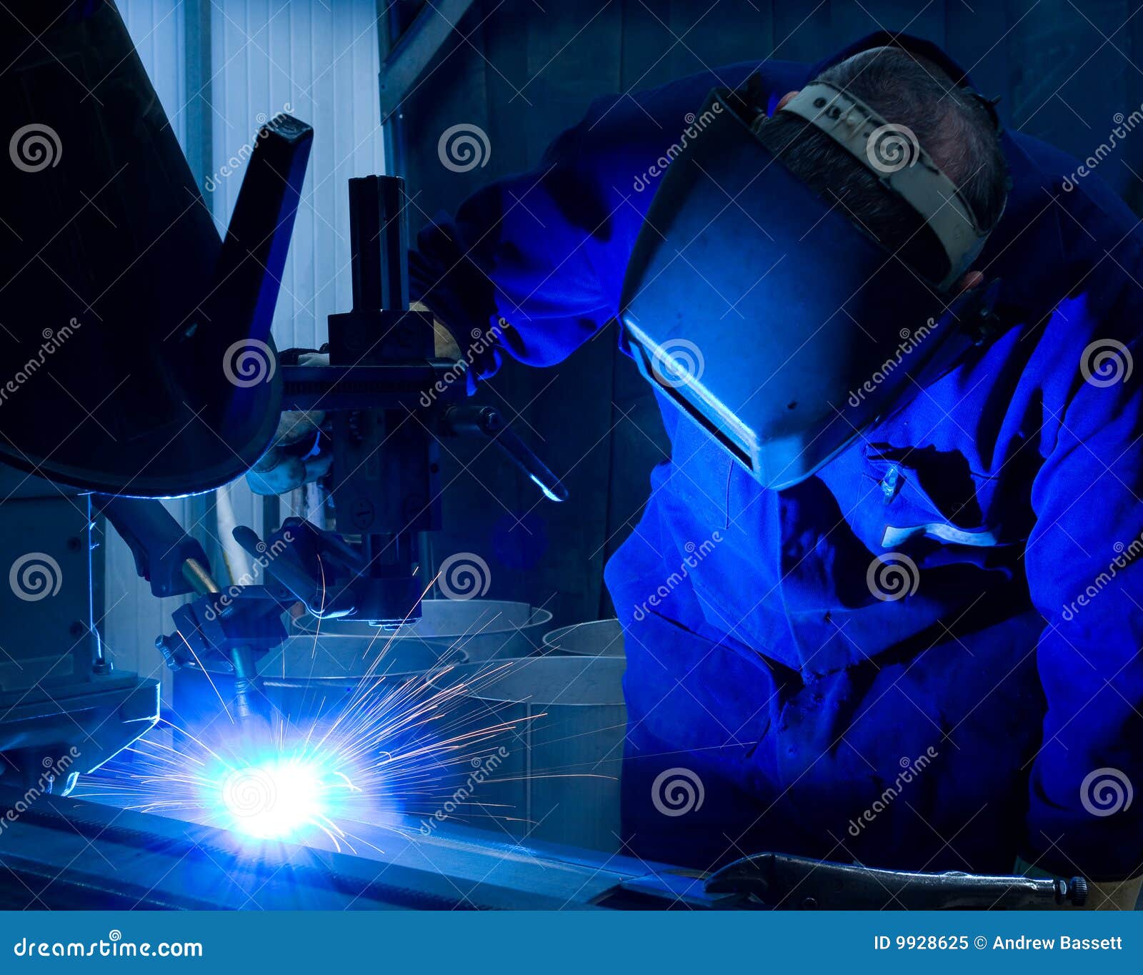 Welding machine operator stock image. Image of fabricate - 9928625