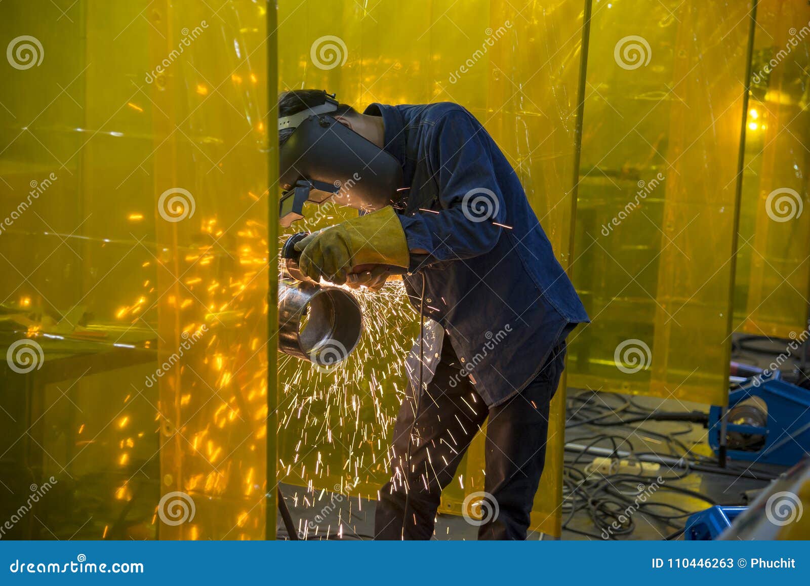 The Welding Operator Use Hand Disk Wheel Grinding Stock Image - Image ...