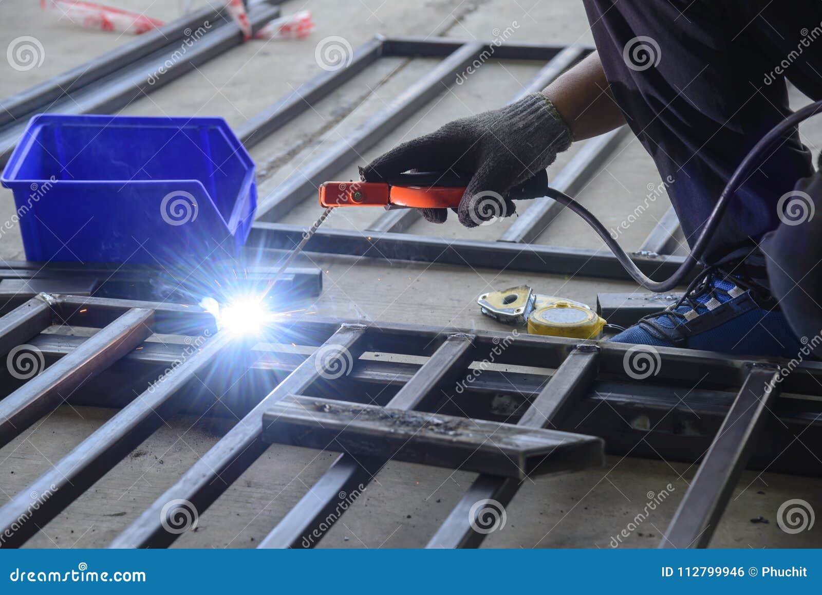 The Welding Operator Welding the Tube Stock Photo - Image of fire, hand ...