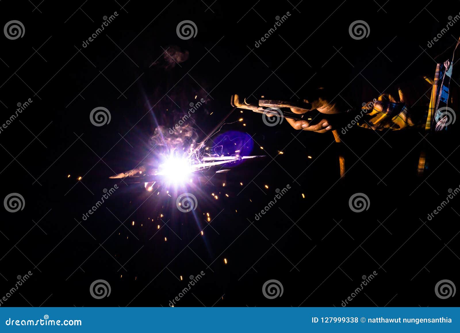 Welding Zone Elements of Steel Construction with the Use of the Stock ...