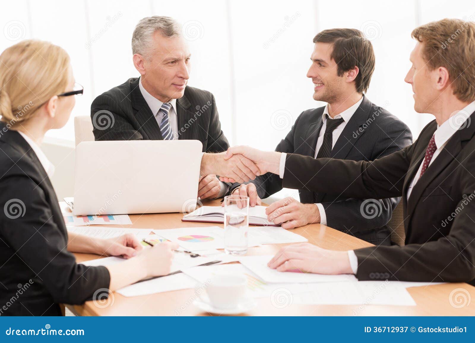 Welkom aan boord! stock afbeelding. Image of rijp, binnen - 36712937