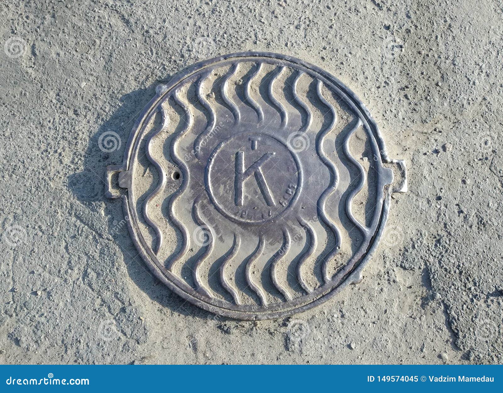 Well manhole sewer texture stock image. Image of dirty - 149574045