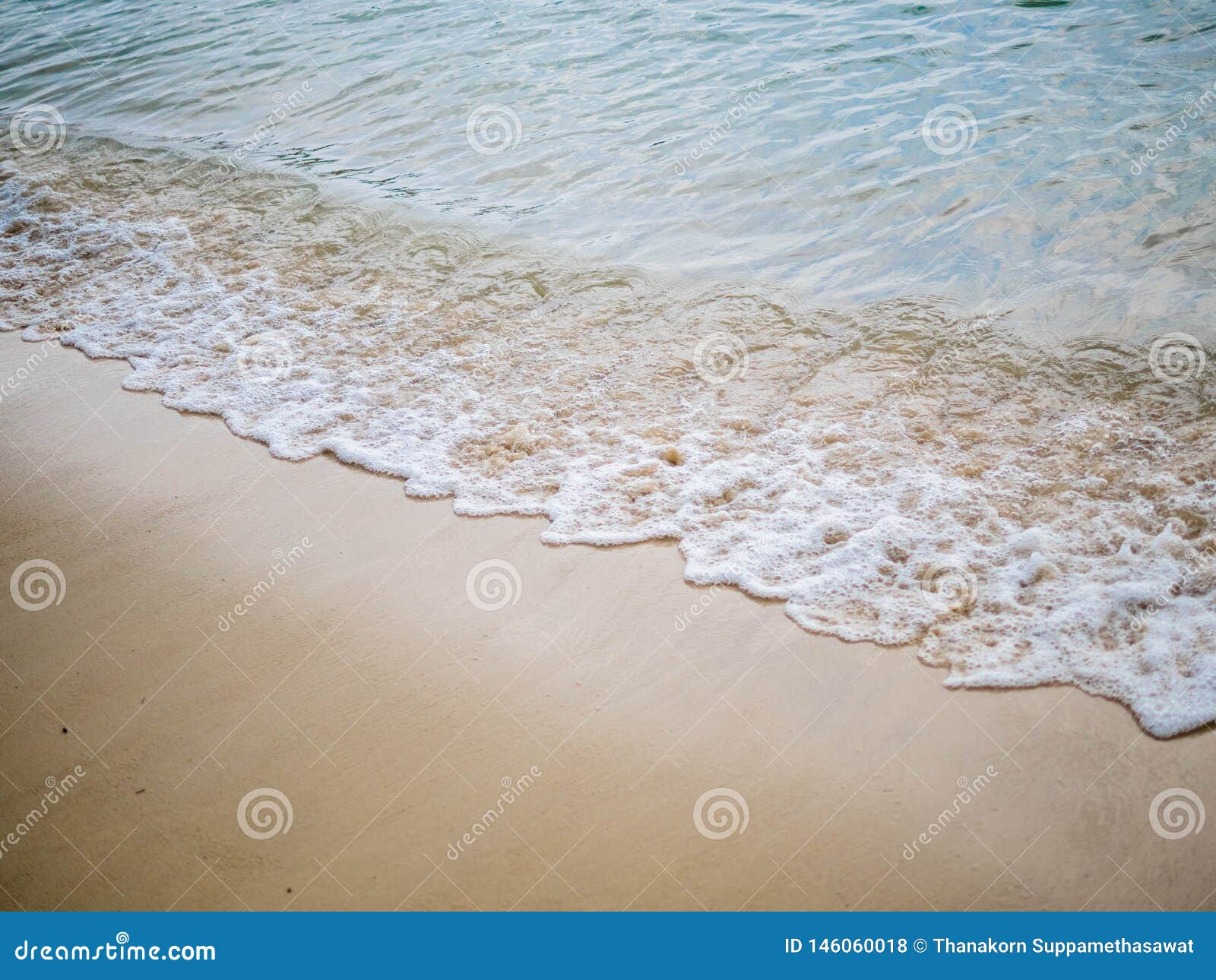 Welle, Strand und Sand stockfoto. Bild von ruhe, wasser - 146060018