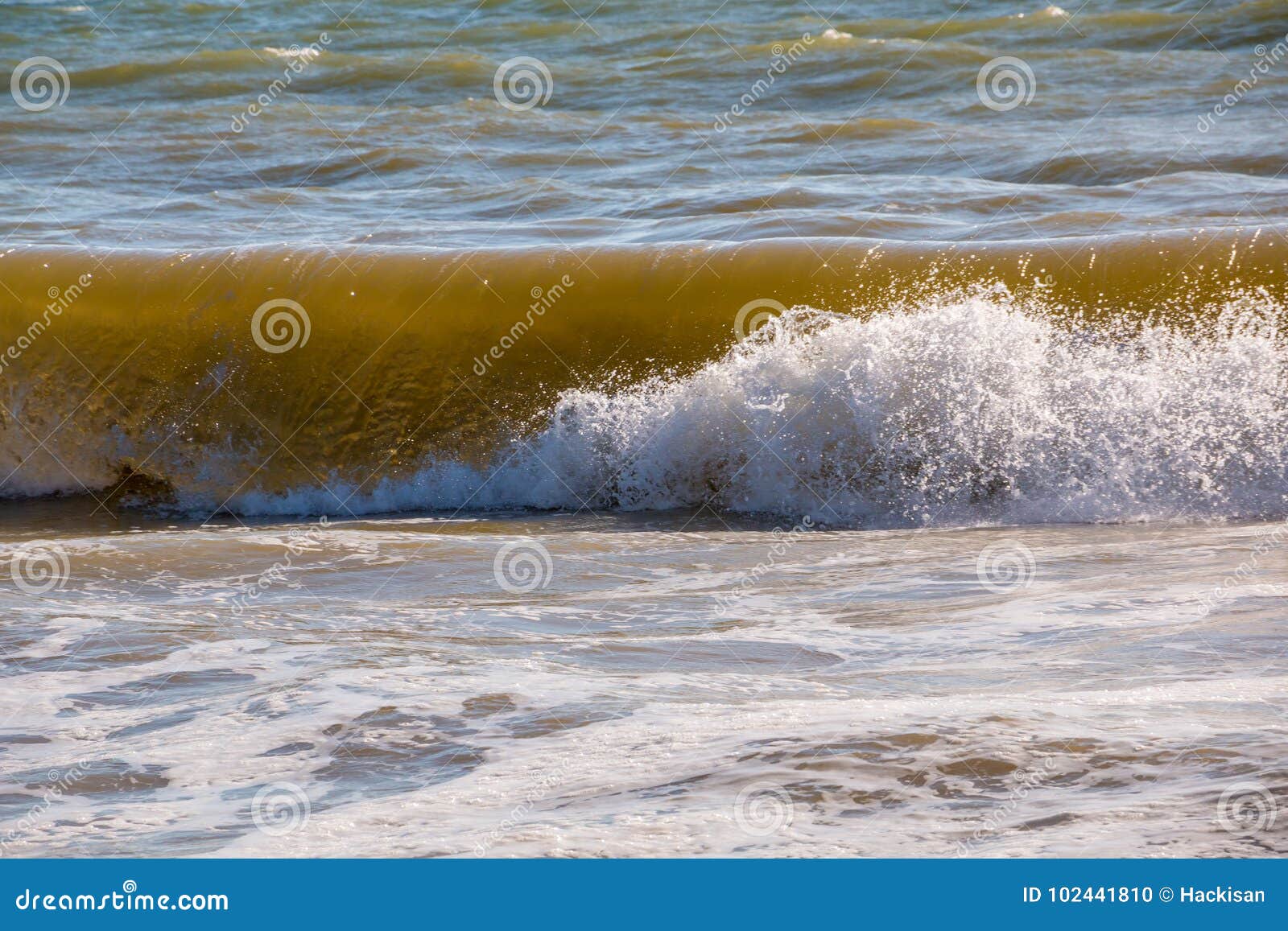 Wellen am Strand stock photo. Image of colorful, wellen - 102441810