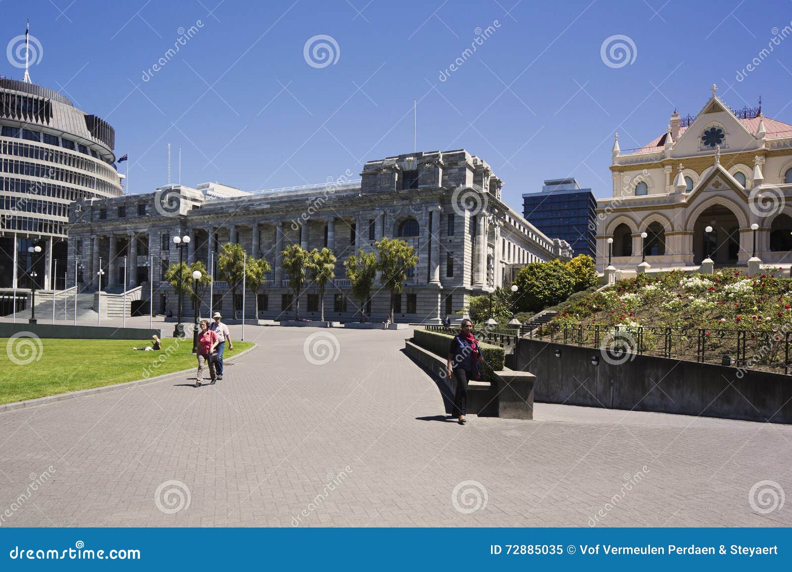 Wellington Parliament and the Beehive Editorial Image - Image of north ...