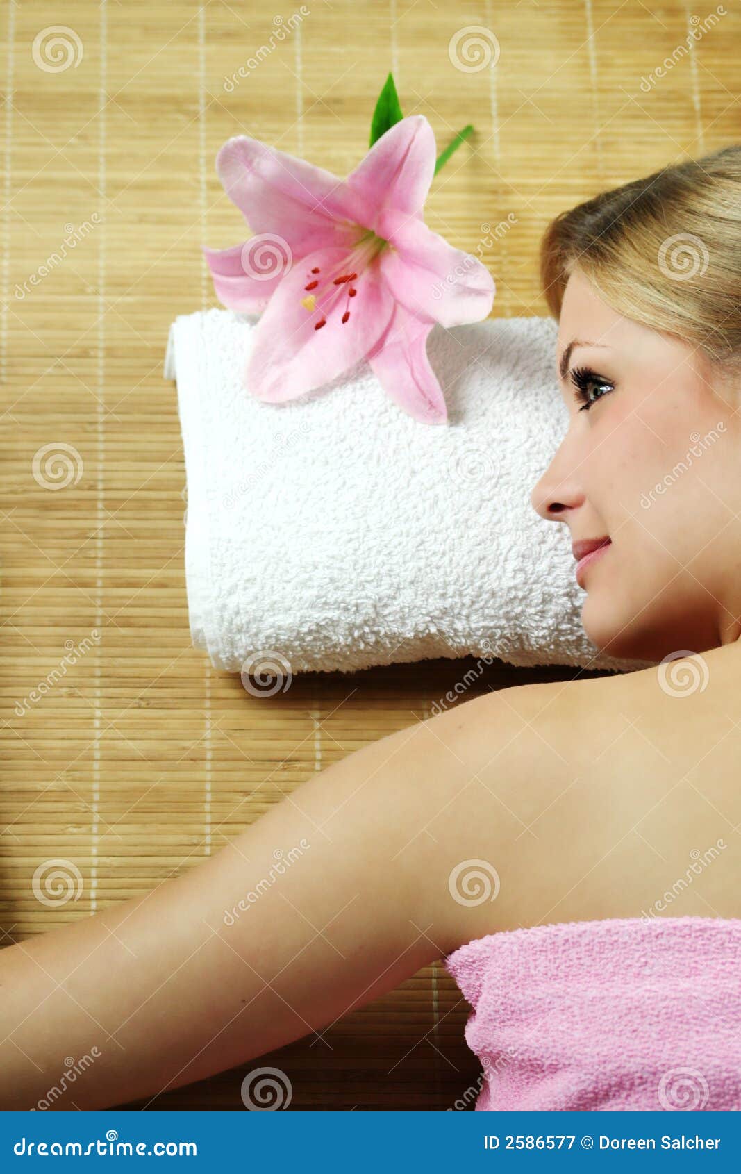 Wellness beauty portrait stock image. Image of massagestudio - 2586577