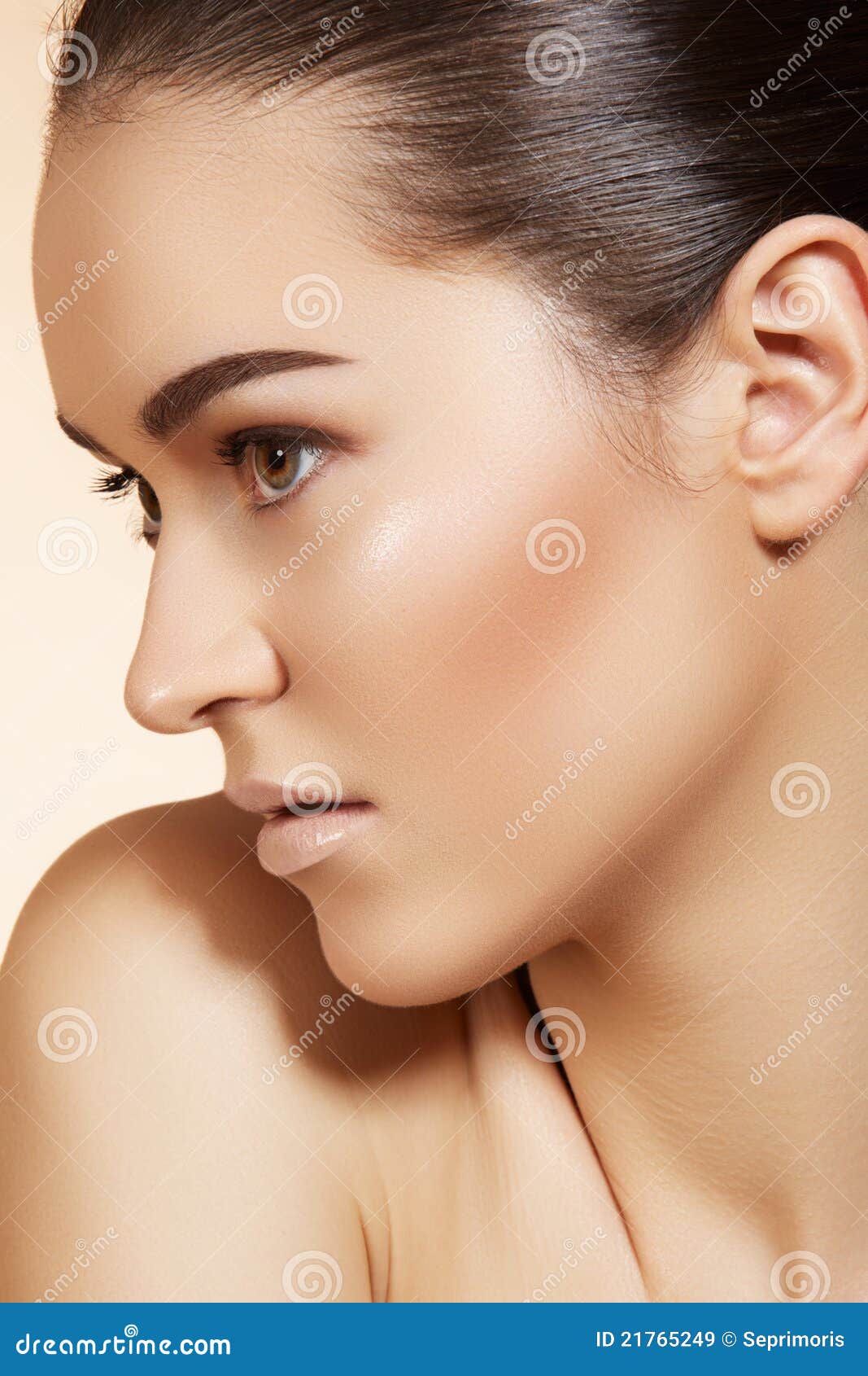 Wellness. Spa Beauty Model with Clean Shiny Skin Stock Image - Image of ...