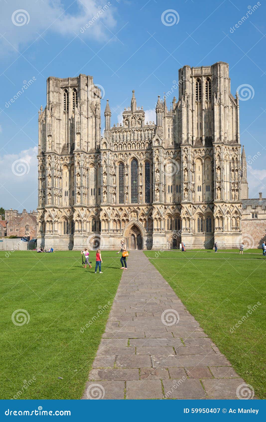 Wells cathedral editorial photography. Image of architecture - 59950407