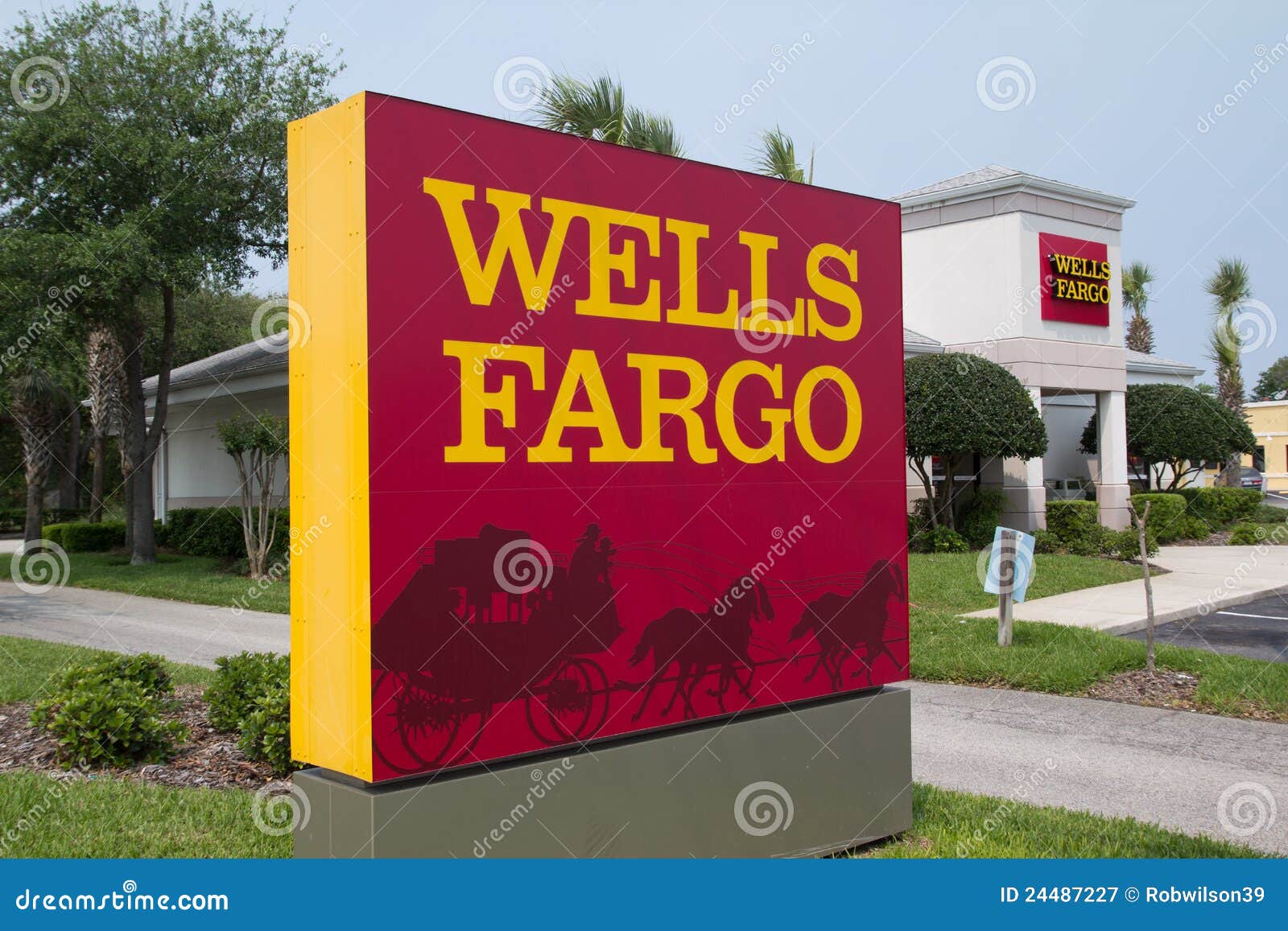 Wells Fargo editorial photography. Image of business - 24487227