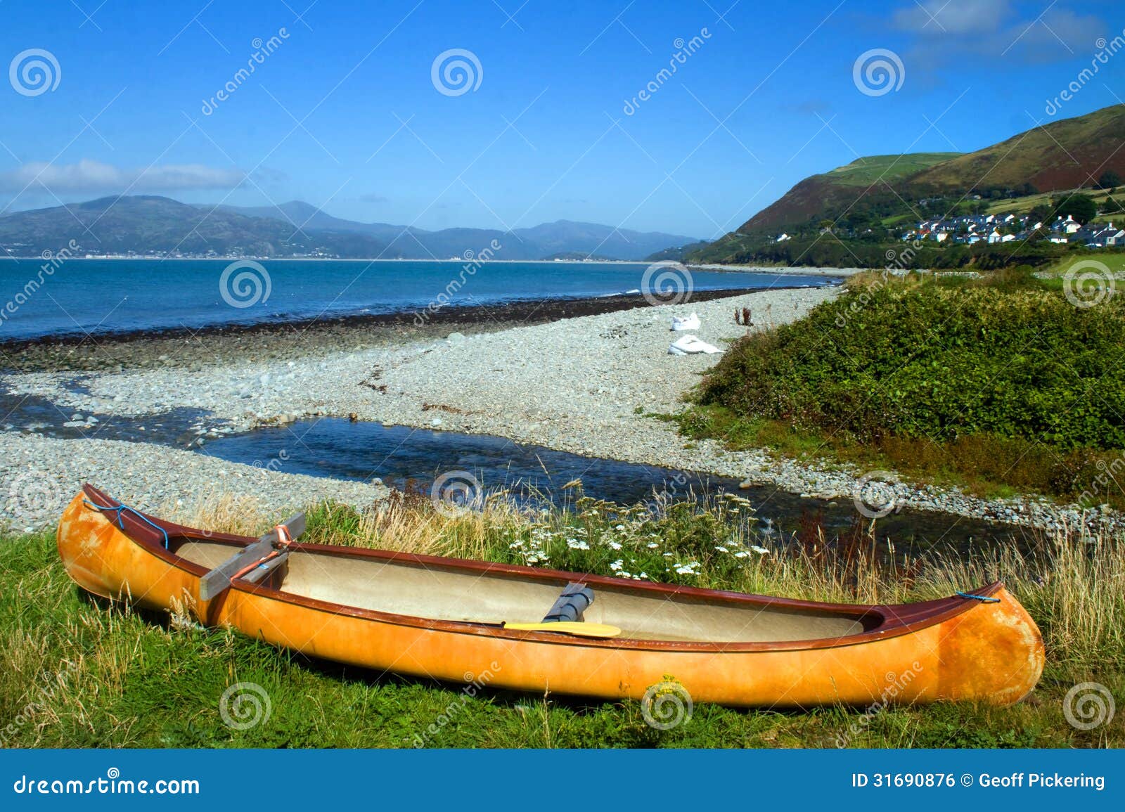 Welsh Coast stock photo. Image of estuary, beach, shingle - 31690876
