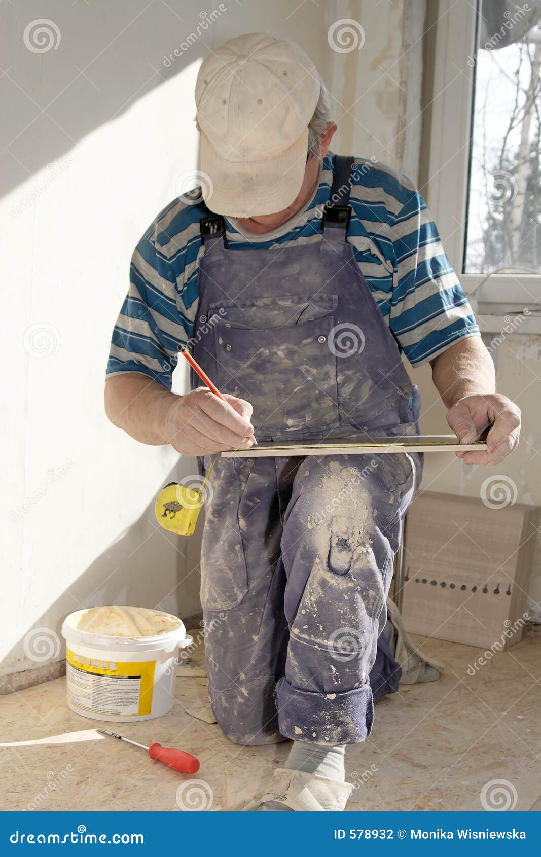 Werkman stock foto. Image of beroep, metselaars, revisie - 578932