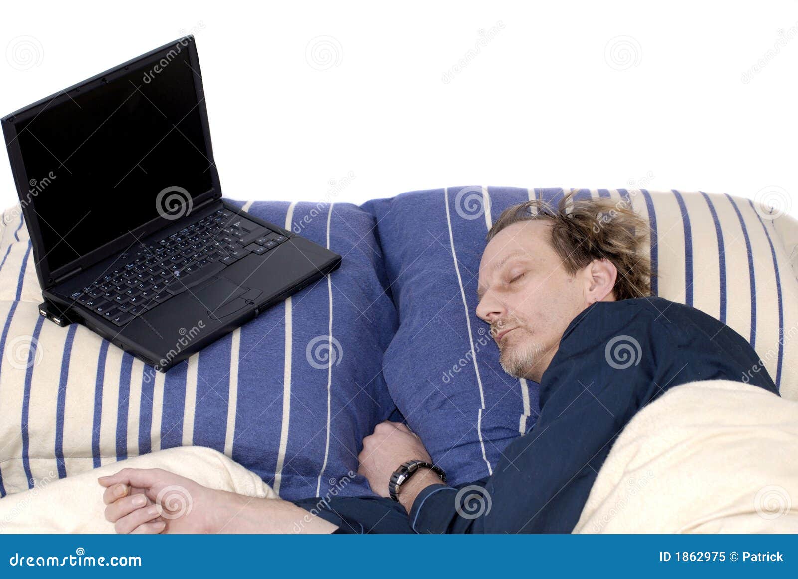 Werkverslaafde, Die Met Laptop Slaapt. Stock Afbeelding - Image of ...