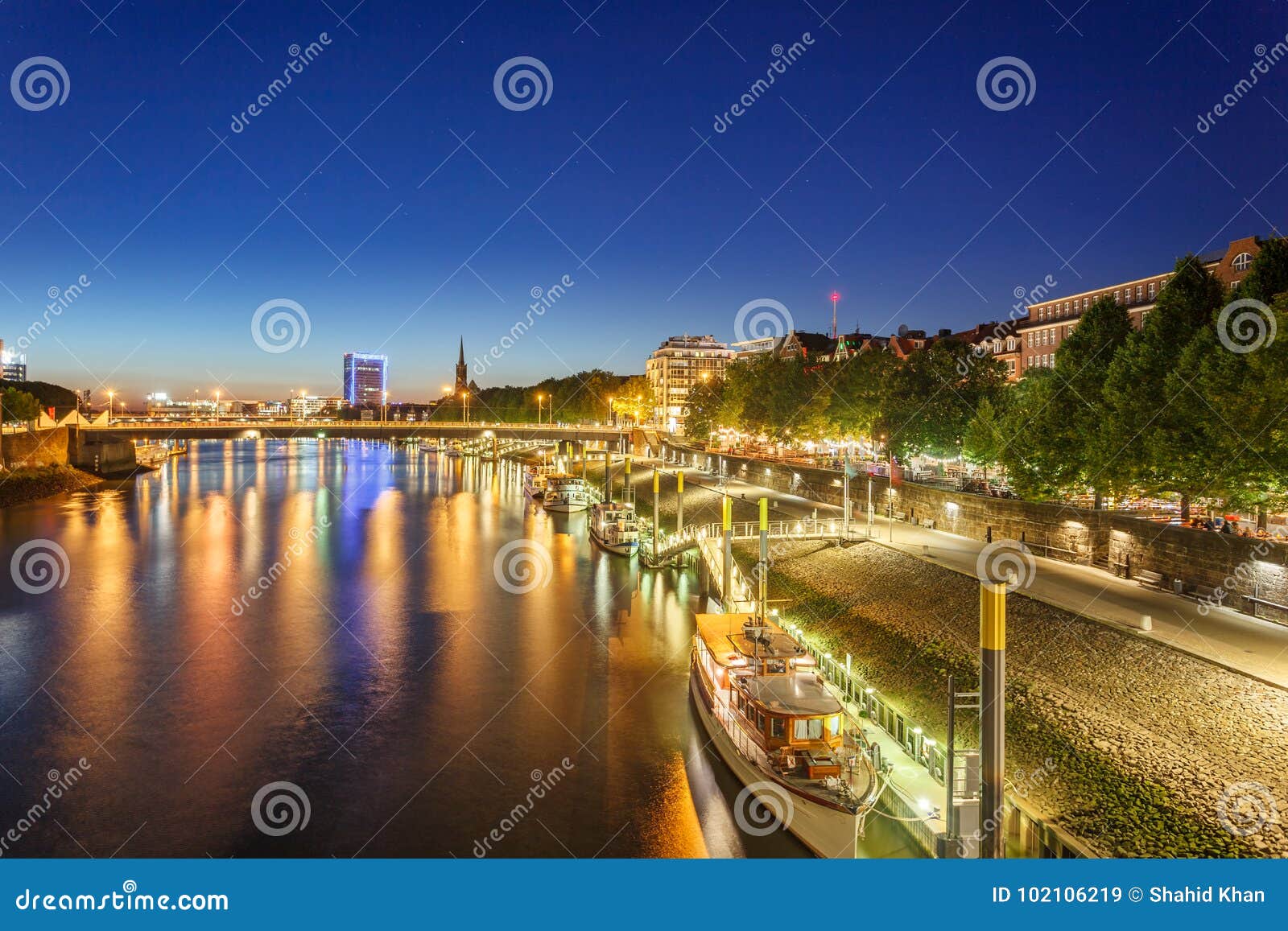 Weser-Fluss Bremen Deutschland Stockbild - Bild von promenade ...