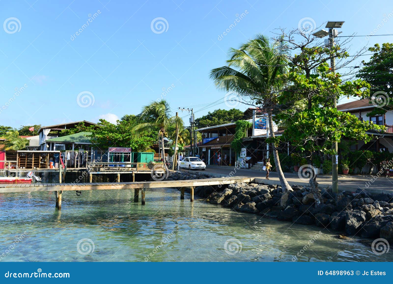 West End, Roatan, Honduras editorial stock photo. Image of palm - 64898963
