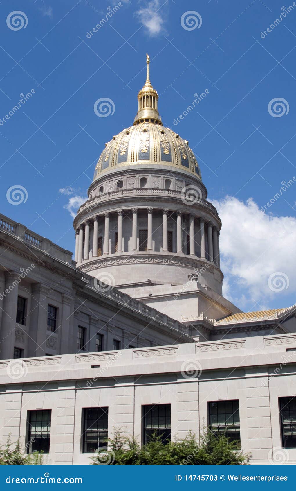 West Virginia State Capitol Building Stock Image - Image of downtown ...