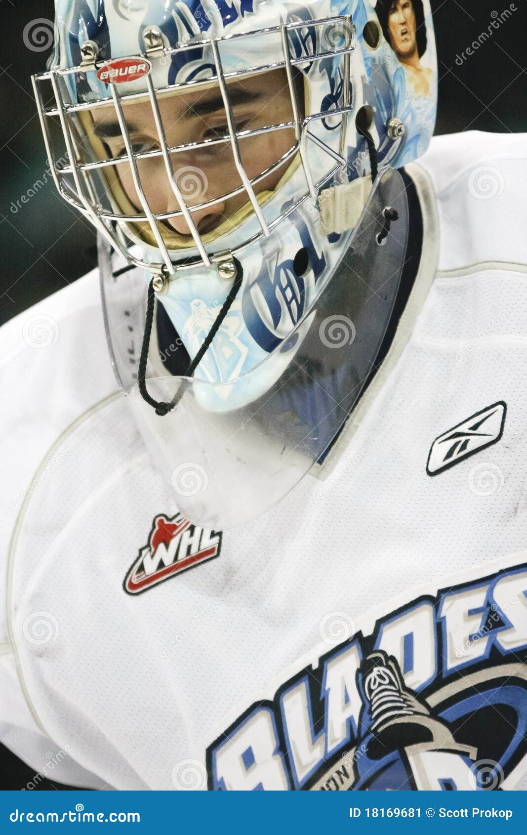 Western Hockey League (WHL) Game Editorial Photo - Image of hockey ...