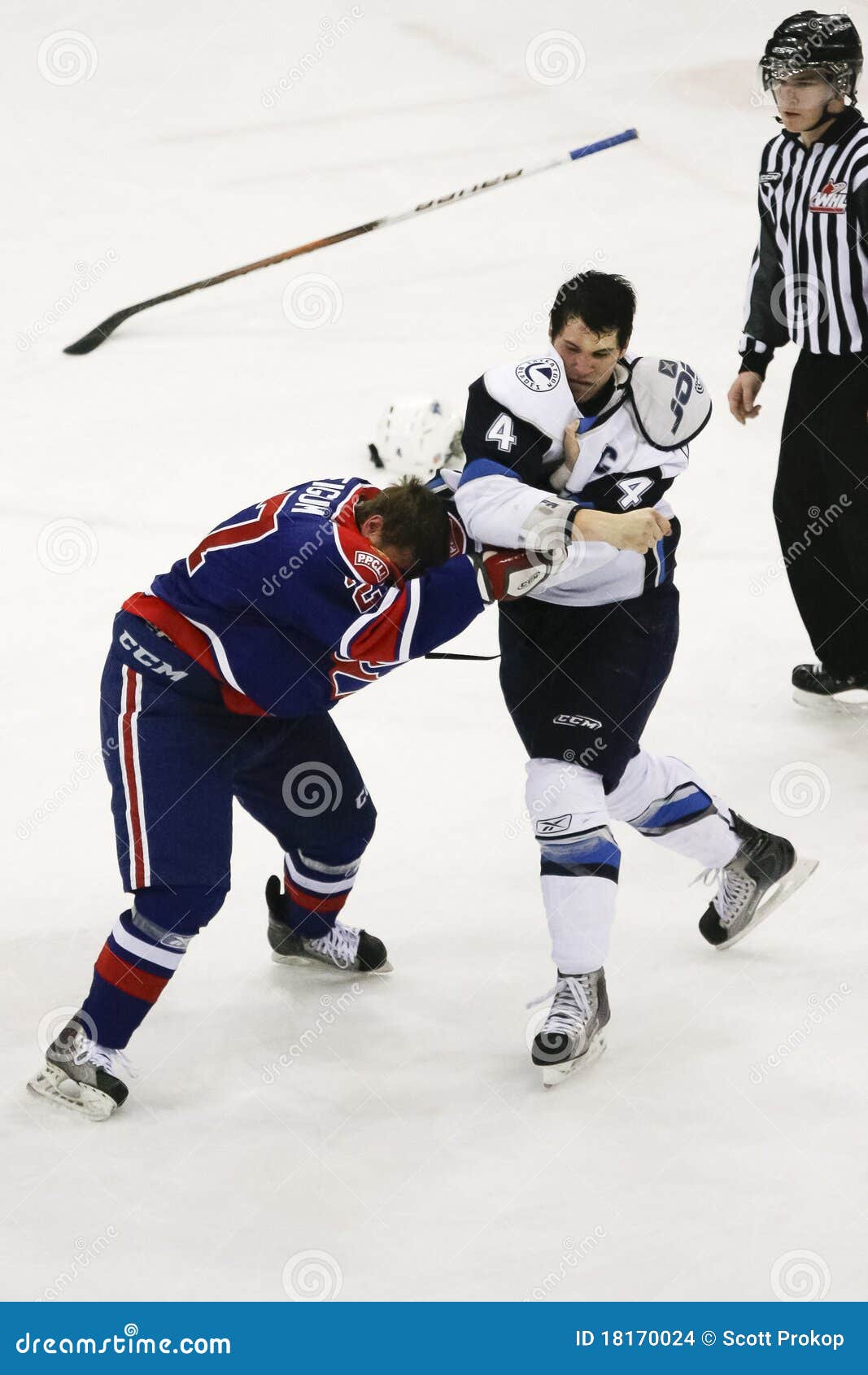 Western Hockey League (WHL) Game Editorial Stock Image - Image of arena ...