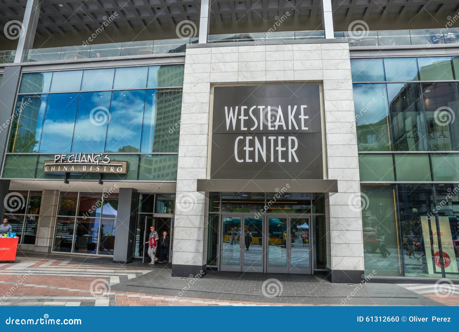 Westlake Center Seattle editorial image. Image of downtown - 61312660